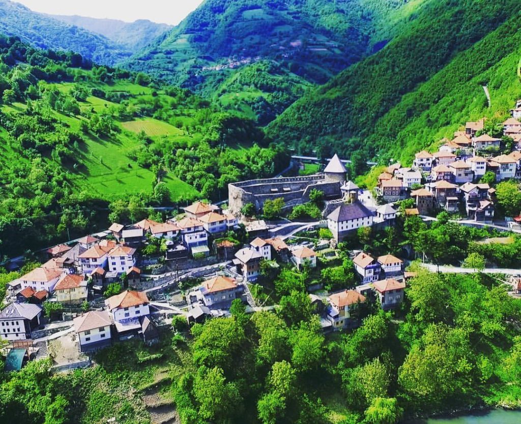 Video: pogledajte stari grad Vranduk iz zraka - Zenicablog