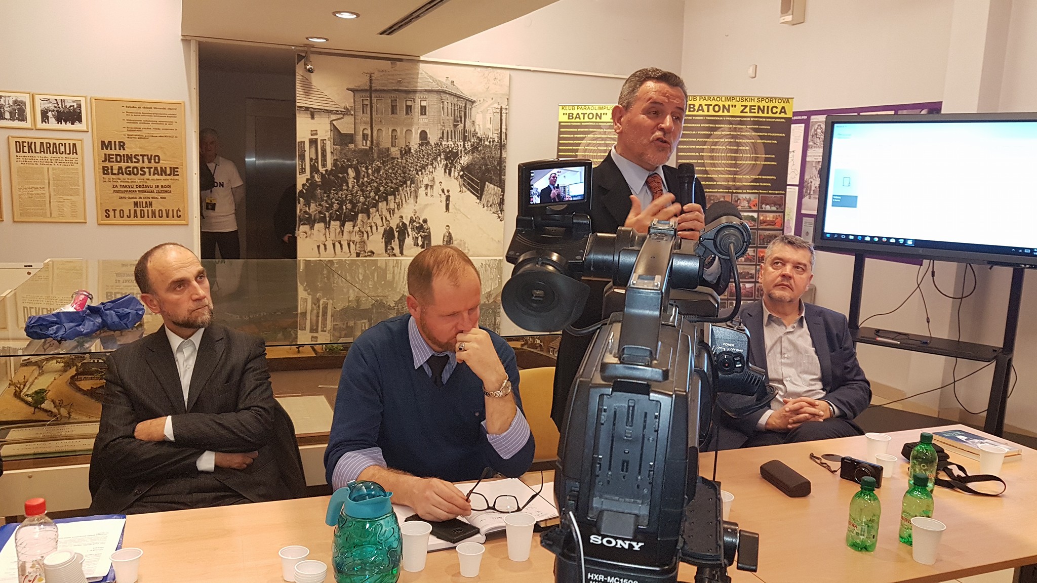 VIDEO+FOTO: Batonovi muhabeti o sjećanju na zeničke velikane alime ...