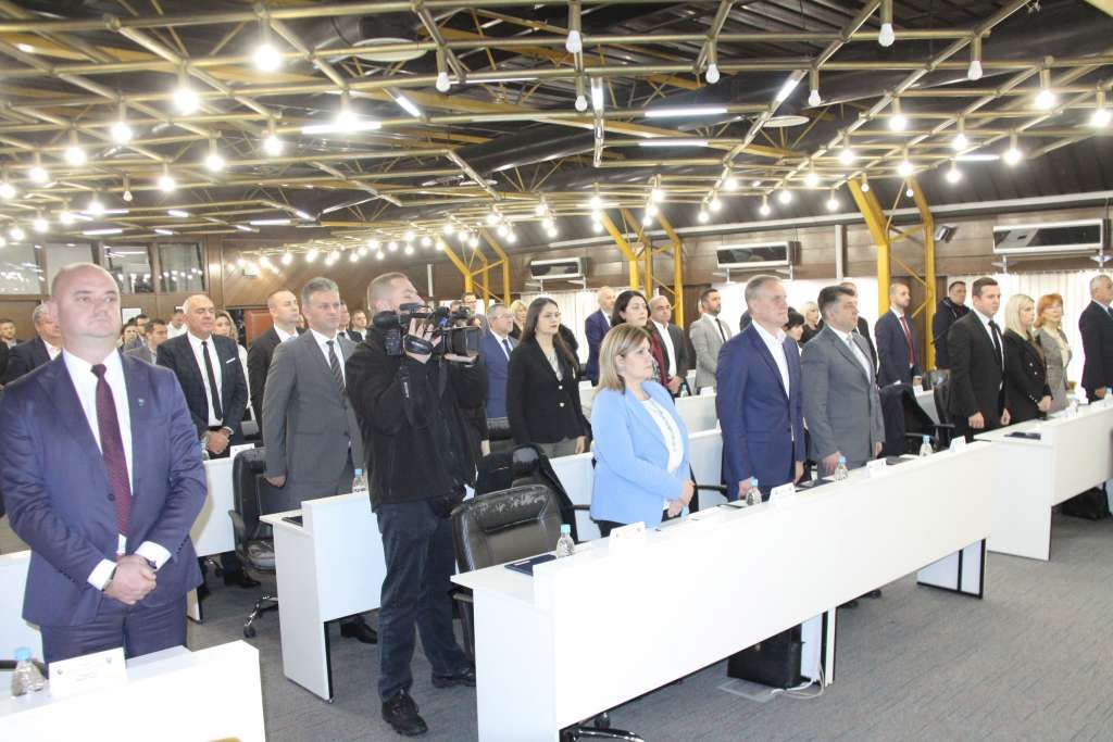 CiKBiH ovjerio liste za izbor delegata za Dom naroda PFBiH, u petak nastavak konstituirajuće ...