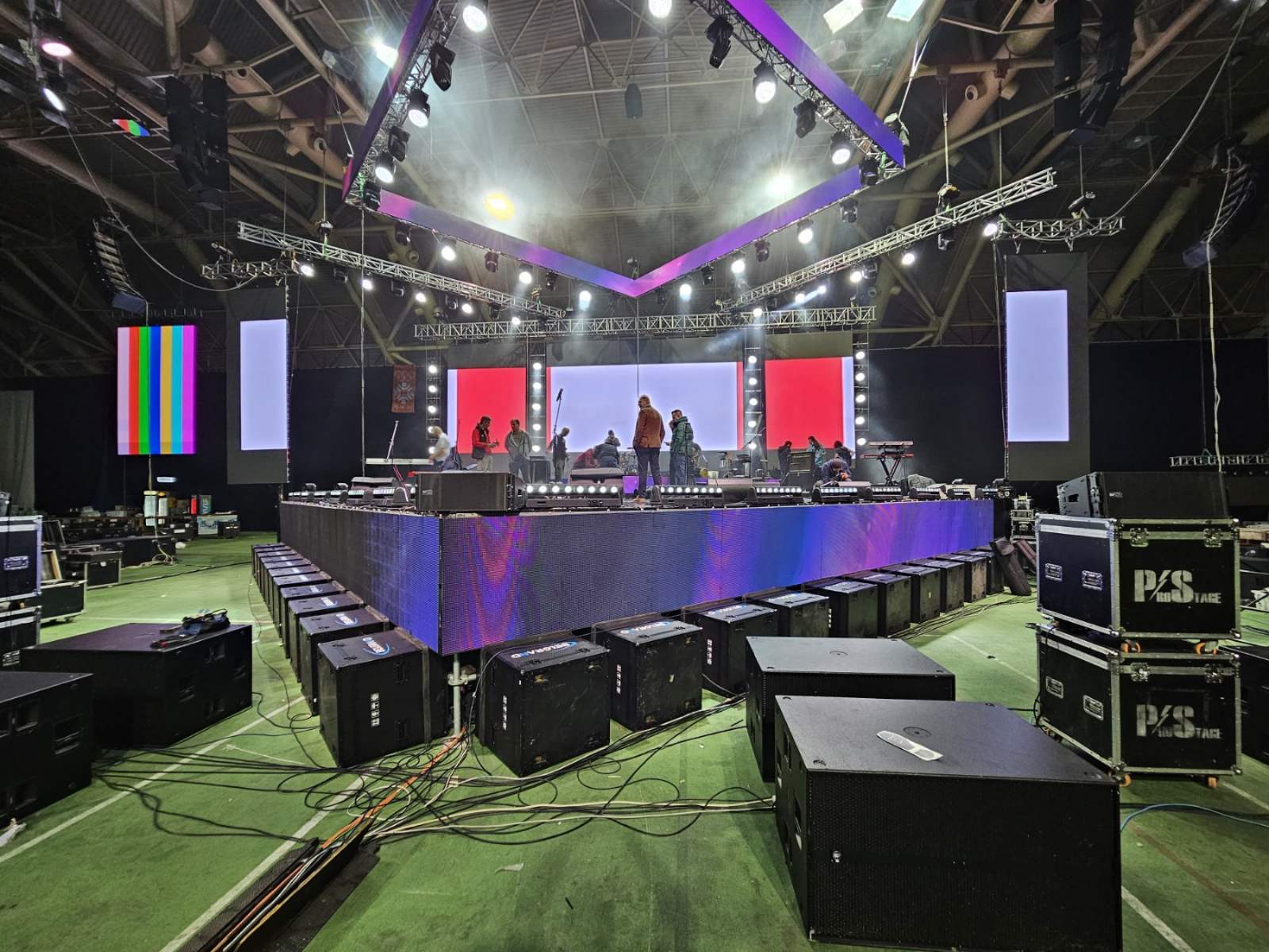 Sve je spremno za spektakl Halida Bešlića u Zetri, u prodaji još dodatnih 500 karata za parter ...