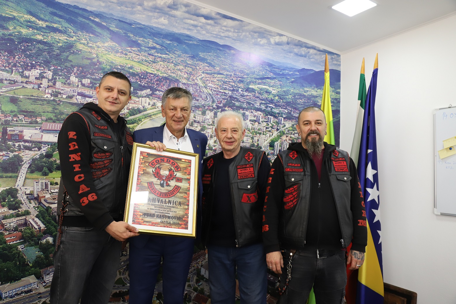 Gradonačelnik Kasumović primio predstavnike Moto kluba "Condor" iz ...