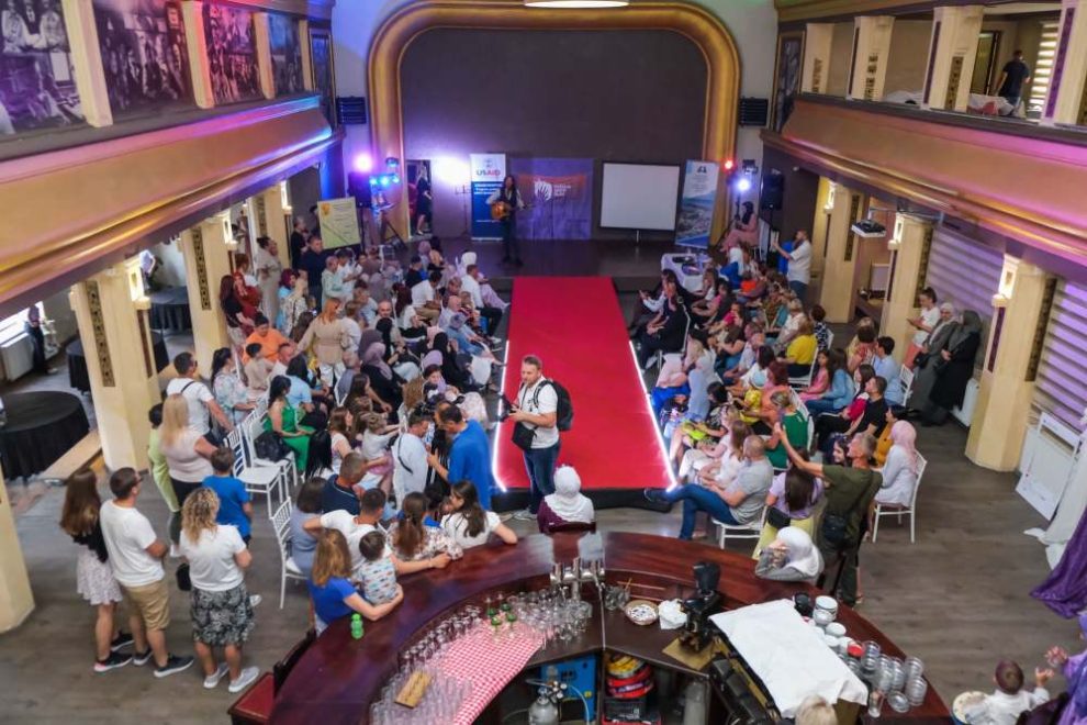 Udruženje i Servis centar „DLAN“ Zenica: Druga inkluzivna modna revija ...