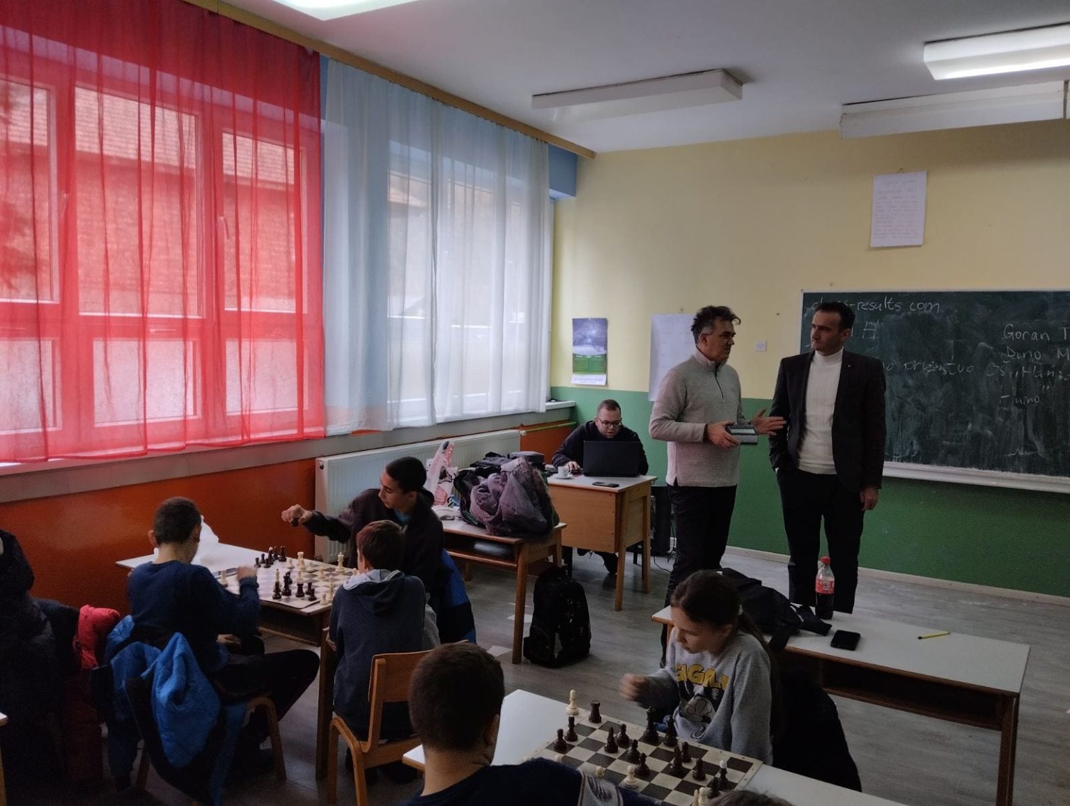 Održana Pojedinačna prvenstva u šahu Osnovnih škola „Hamza Humo“ i OŠ ...