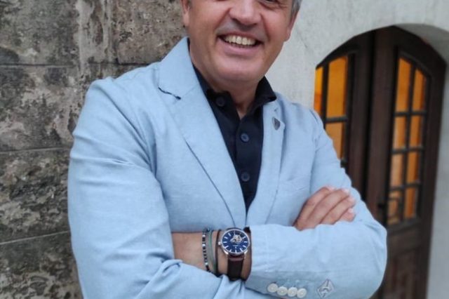 NAJAVA: Promocija novog romana i zbirke priča Almira Alića - Staro ...