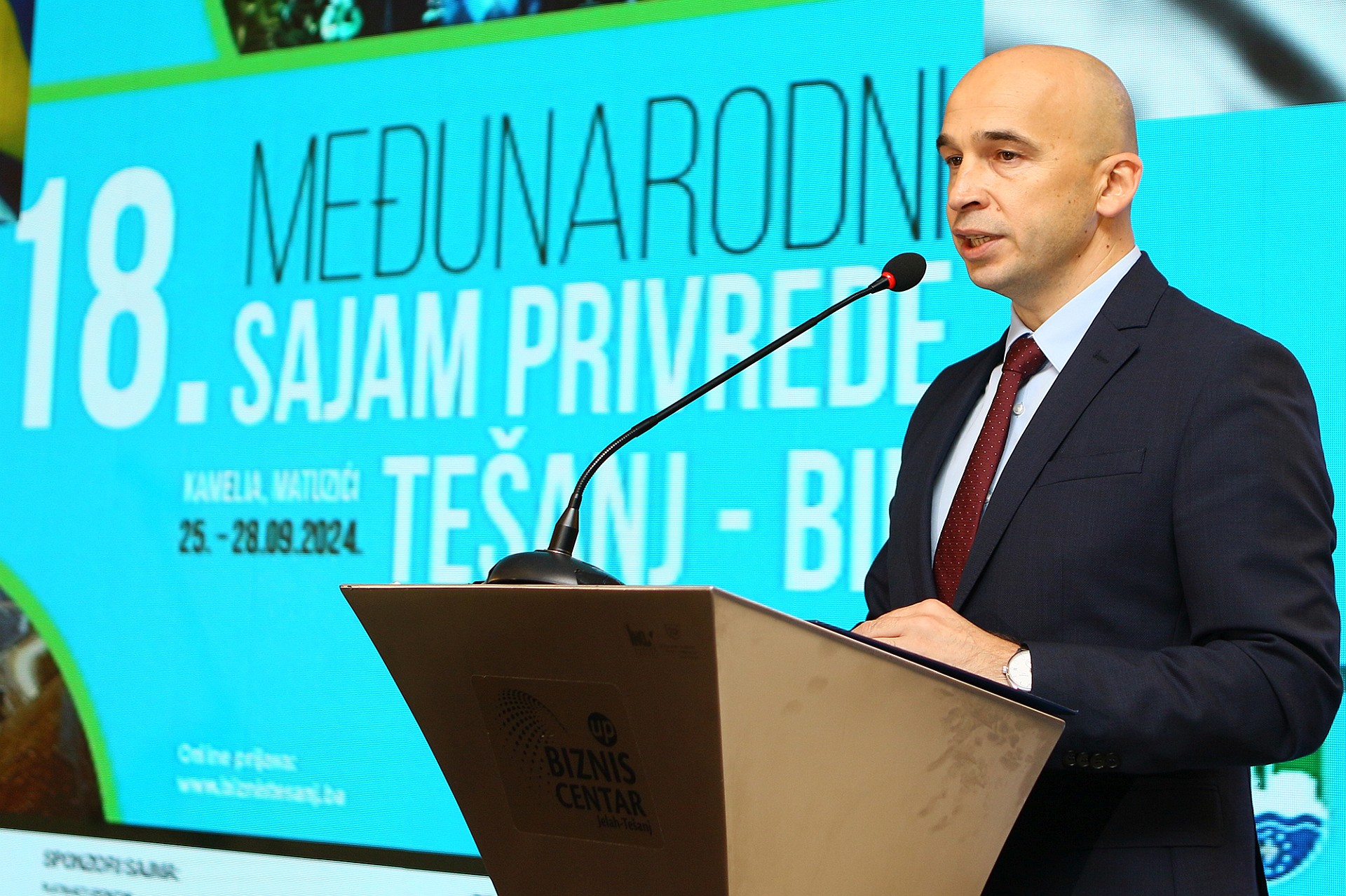 Premijer Pivić na otvaranju Sajma privrede Tešanj-BiH 2024: Naš cilj je jačanje privrede i ...