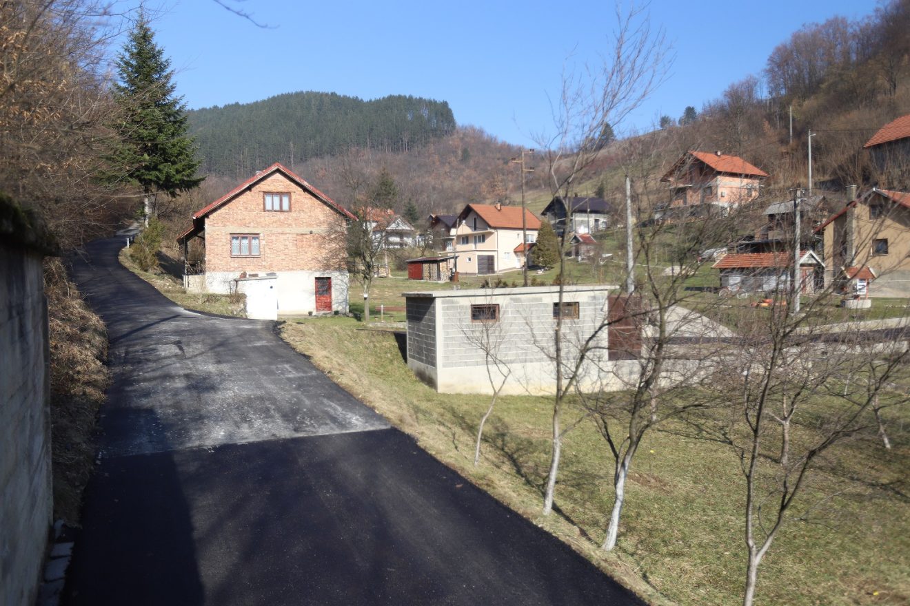 Uspješno završena sanacija puta u zaseoku Lađice, MZ Čajdraš - Zenicablog