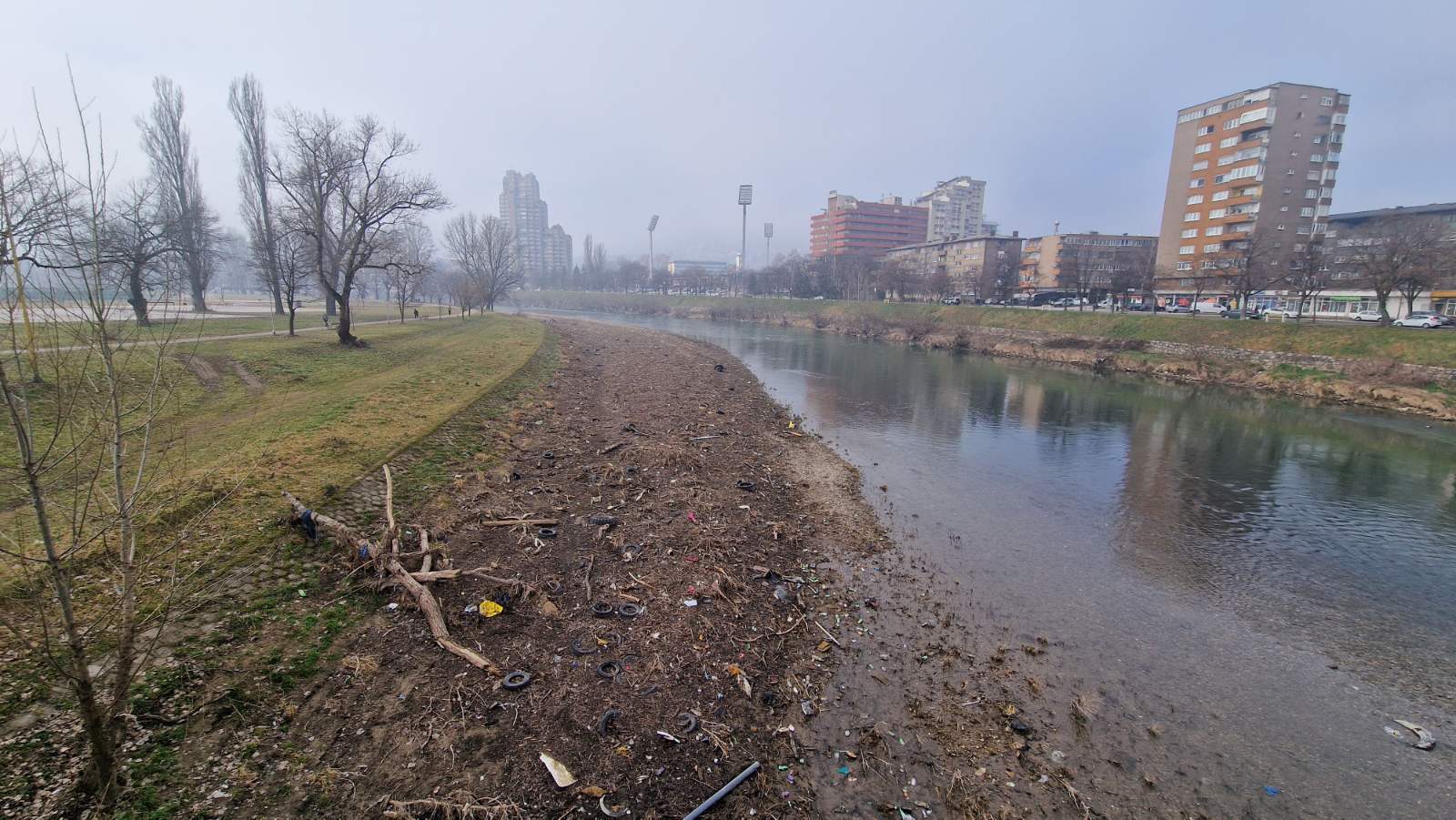 VIDEO: Višemjesečno stanje obale rijeke Bosne u Zenici - Zenicablog