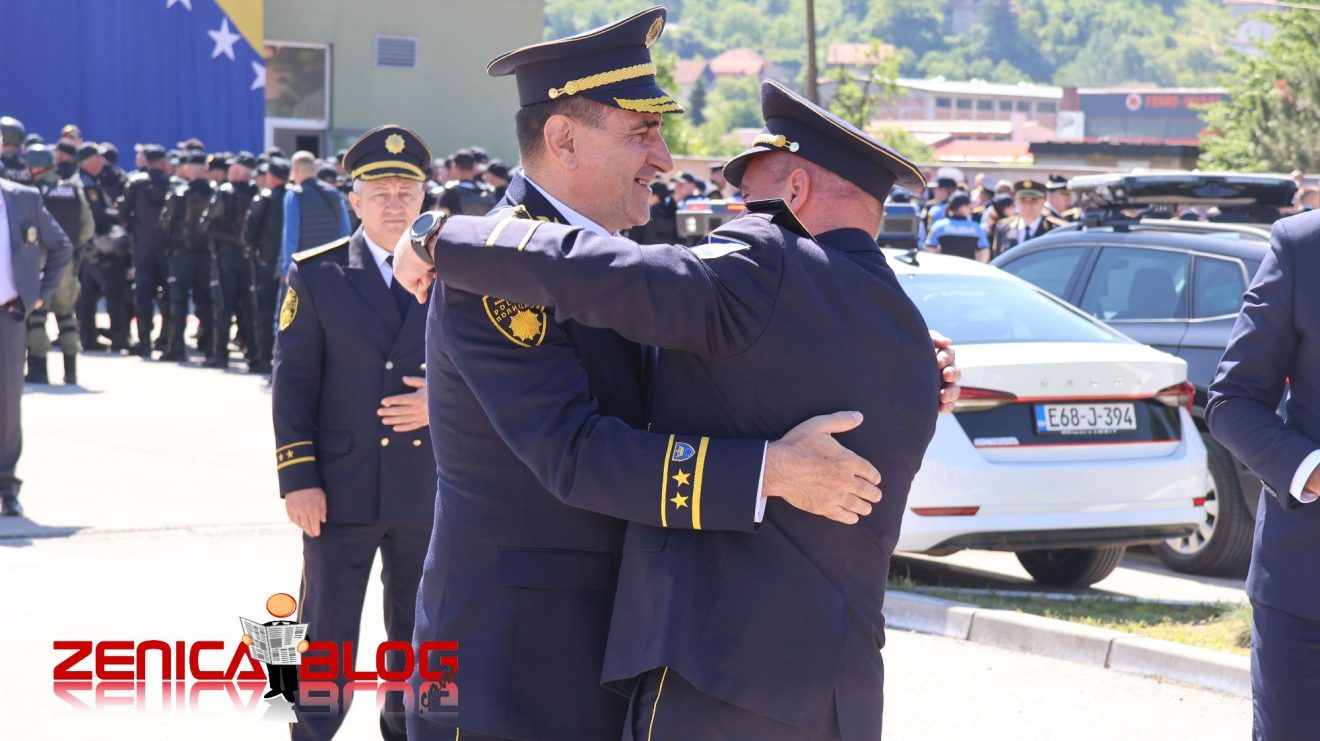 FOTO: Svečano obilježen Dan policije MUP-a ZDK - Zenicablog