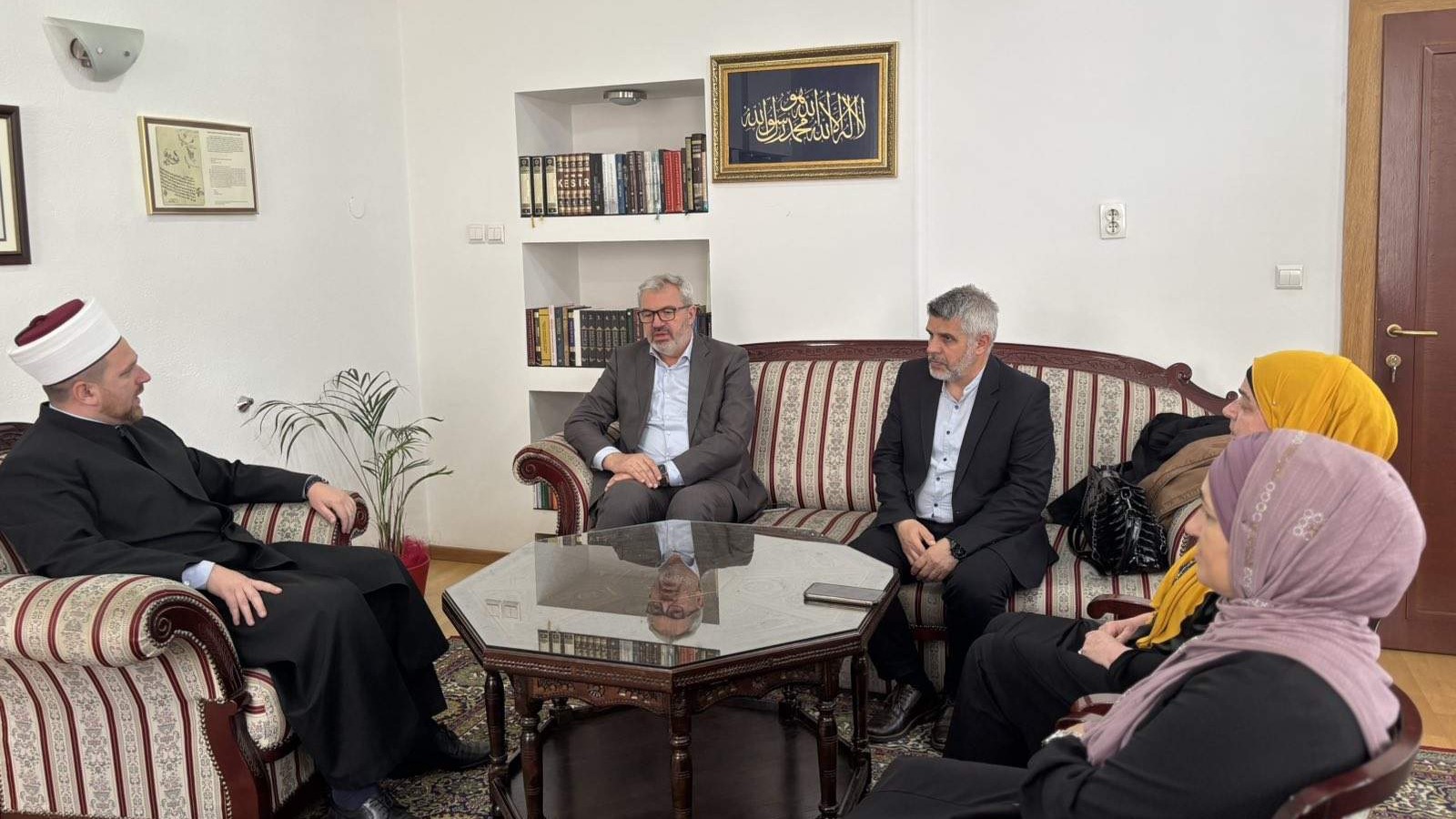 U posjeti Medžlisu IZ Zenica boravili rukovodioci Ureda za društvenu ...