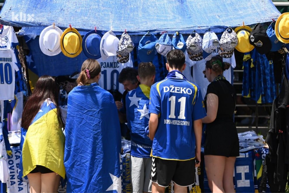 VIDEO x3 + FOTO galerija: Atmosfera na ulicama Zenice kao nekada - Grad ...