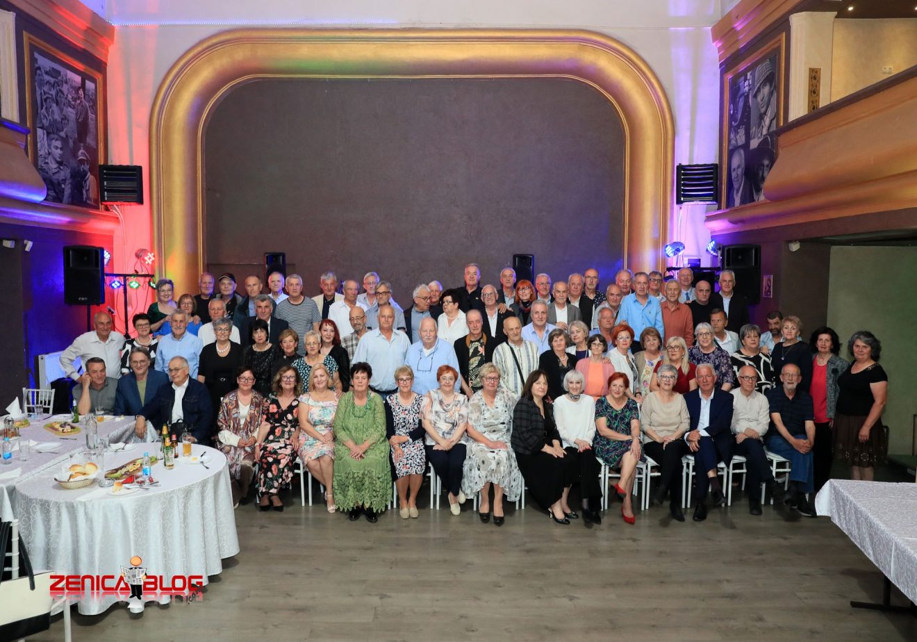 FOTO: Emotivni susret nakon pola stoljeća- Maturanti Tehničke škole „Đuro Salaj“ obilježili 50 ...