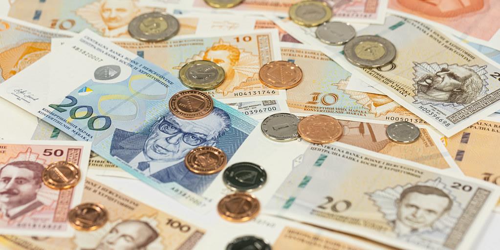 Uredba o pomoći penzionerima stupila na snagu: Isplata od 100 do 250 KM ...