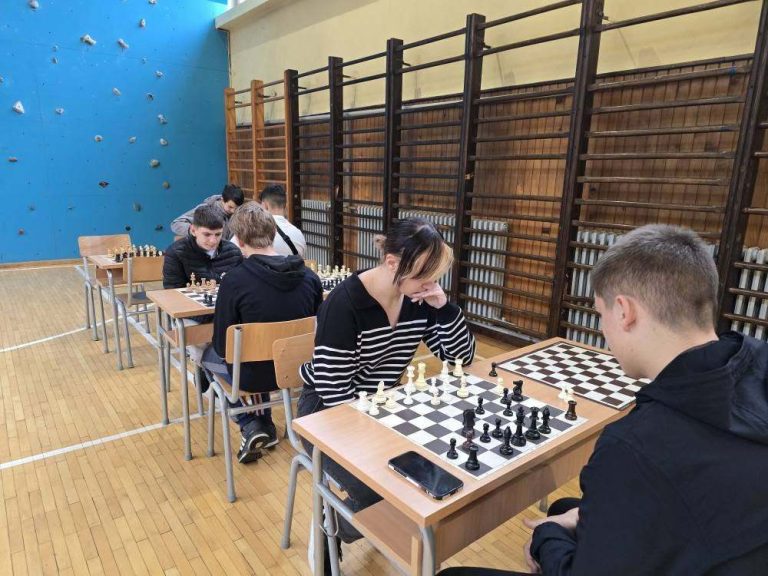 FOTO: ŠK "Čelik" Zenica održao pojedinačna prvenstva Druge gimnazije i ...